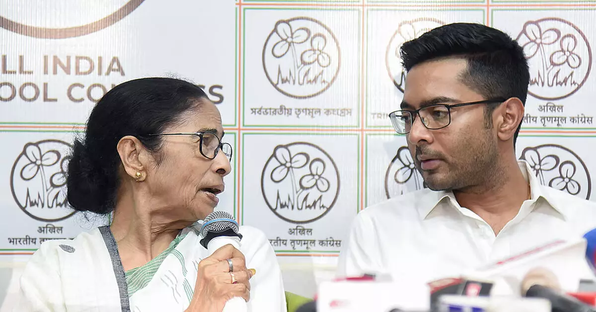 HC orders notices to Mamata, Abhishek in contempt case over TMC Martyrs ...