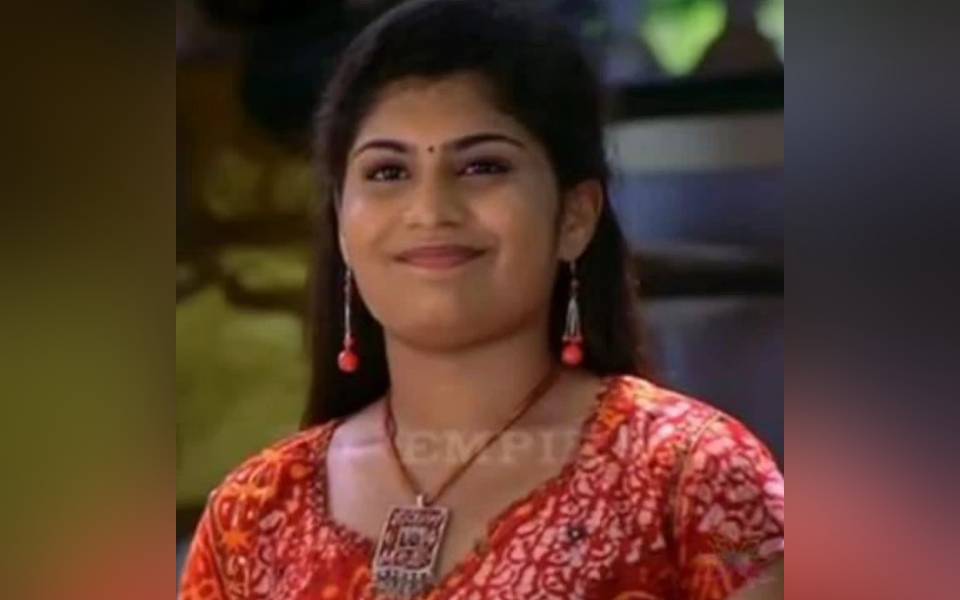 Eight month pregnant Malayalam serial actress Dr Priya dies of heart ...